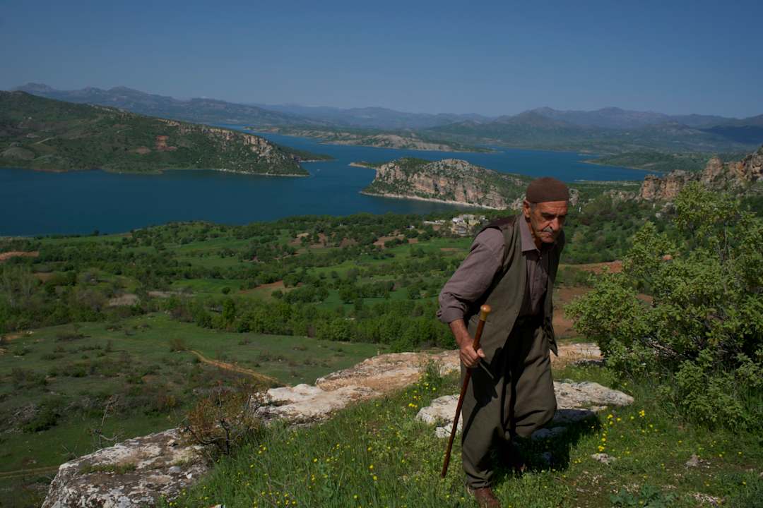 A Kurdish Photographer Records the Brutal Transformation of the Rivers ...