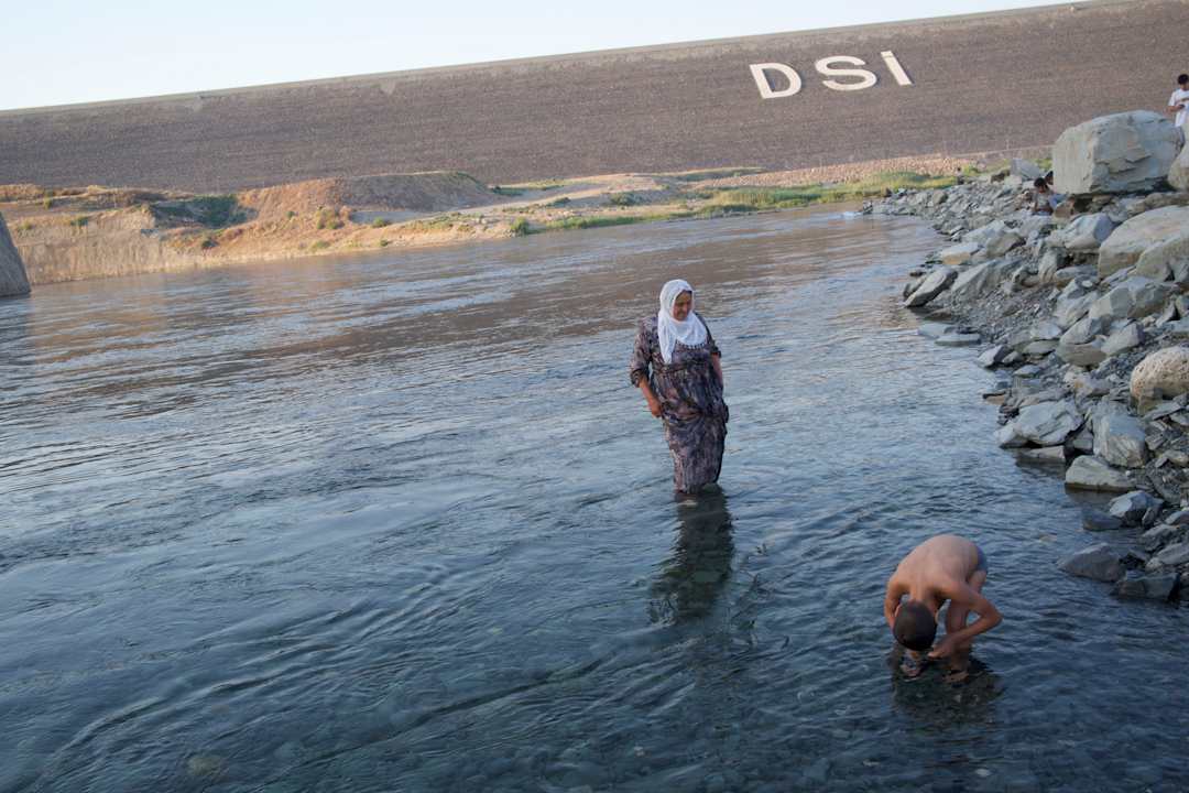 A Kurdish Photographer Records the Brutal Transformation of the Rivers ...