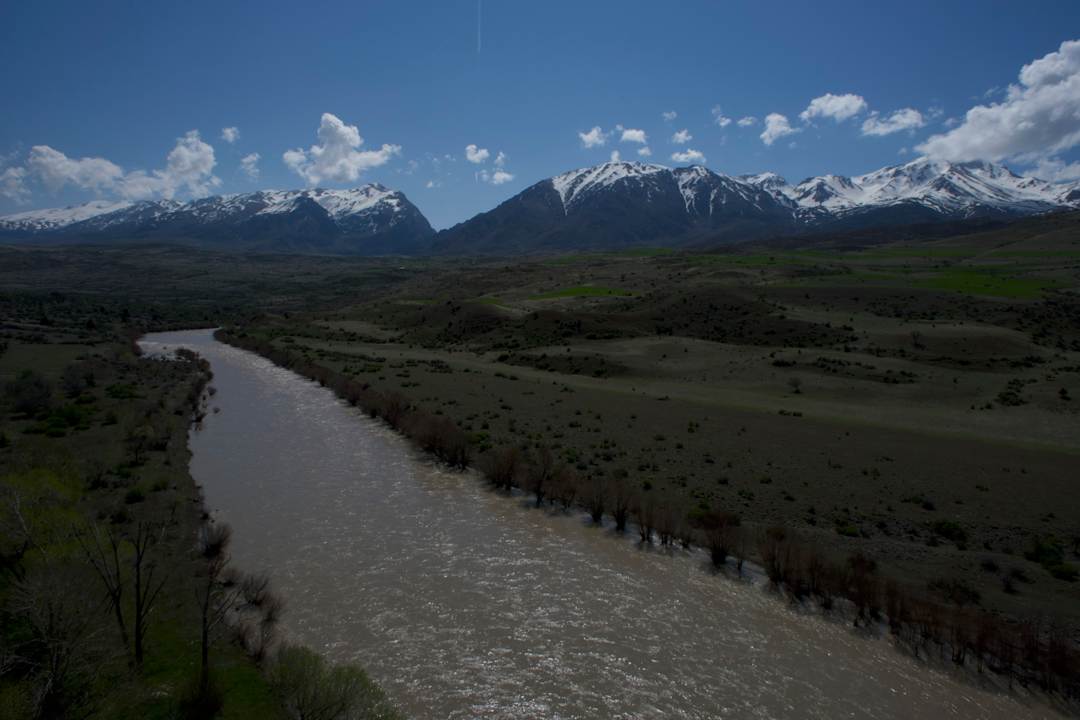 A Kurdish Photographer Records the Brutal Transformation of the Rivers ...