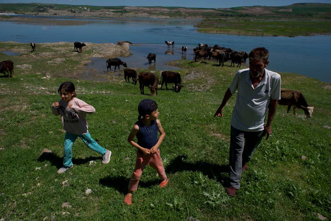 A Kurdish Photographer Records the Brutal Transformation of the Rivers ...