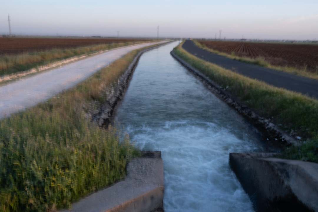 A Kurdish Photographer Records the Brutal Transformation of the Rivers ...