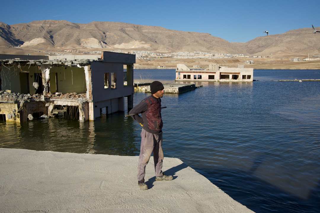 A Kurdish Photographer Records the Brutal Transformation of the Rivers ...