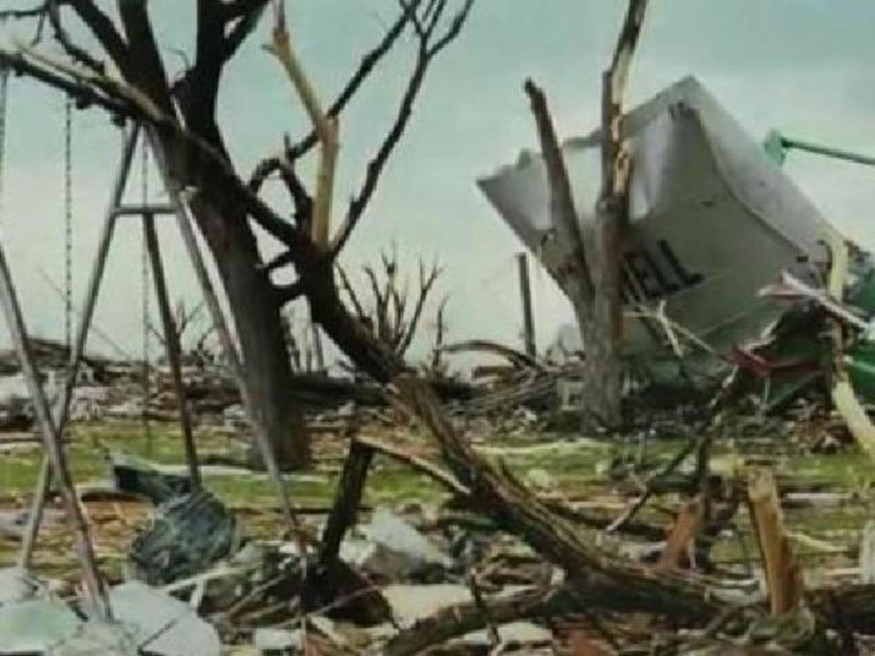 Kansas Town Rebuilds Green after Disaster